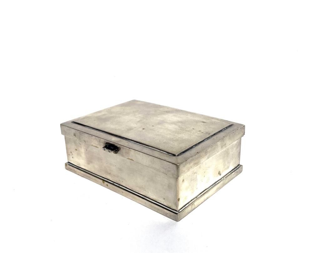 Silver Timber Lined Cigarette Box: Elegant Storage for Smokers ...