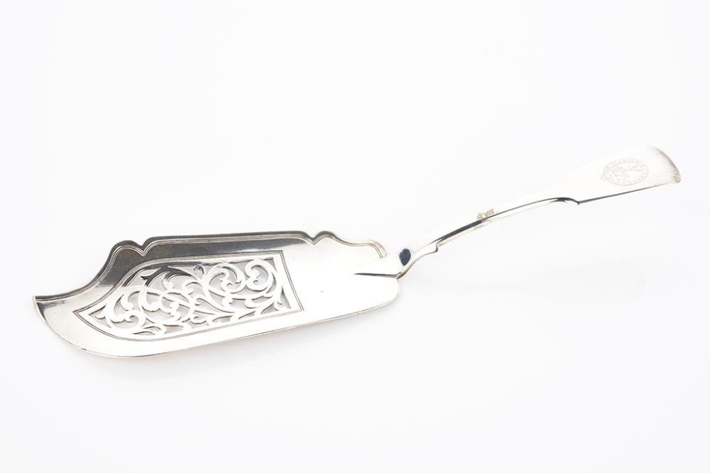 Scottish sterling-silver fish slice, Edinburgh hallmark, circa 1800 ...