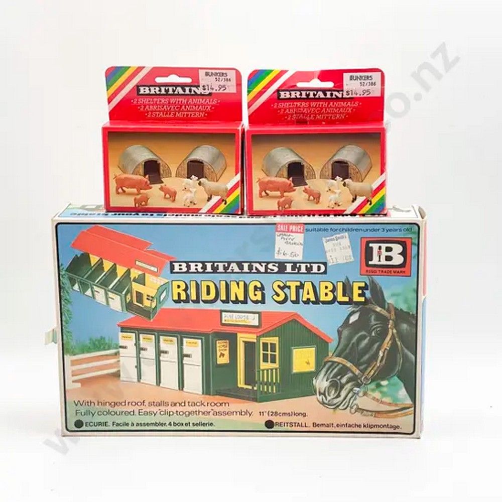Britains Farming and Riding Sets with Animal Shelters Collection ...