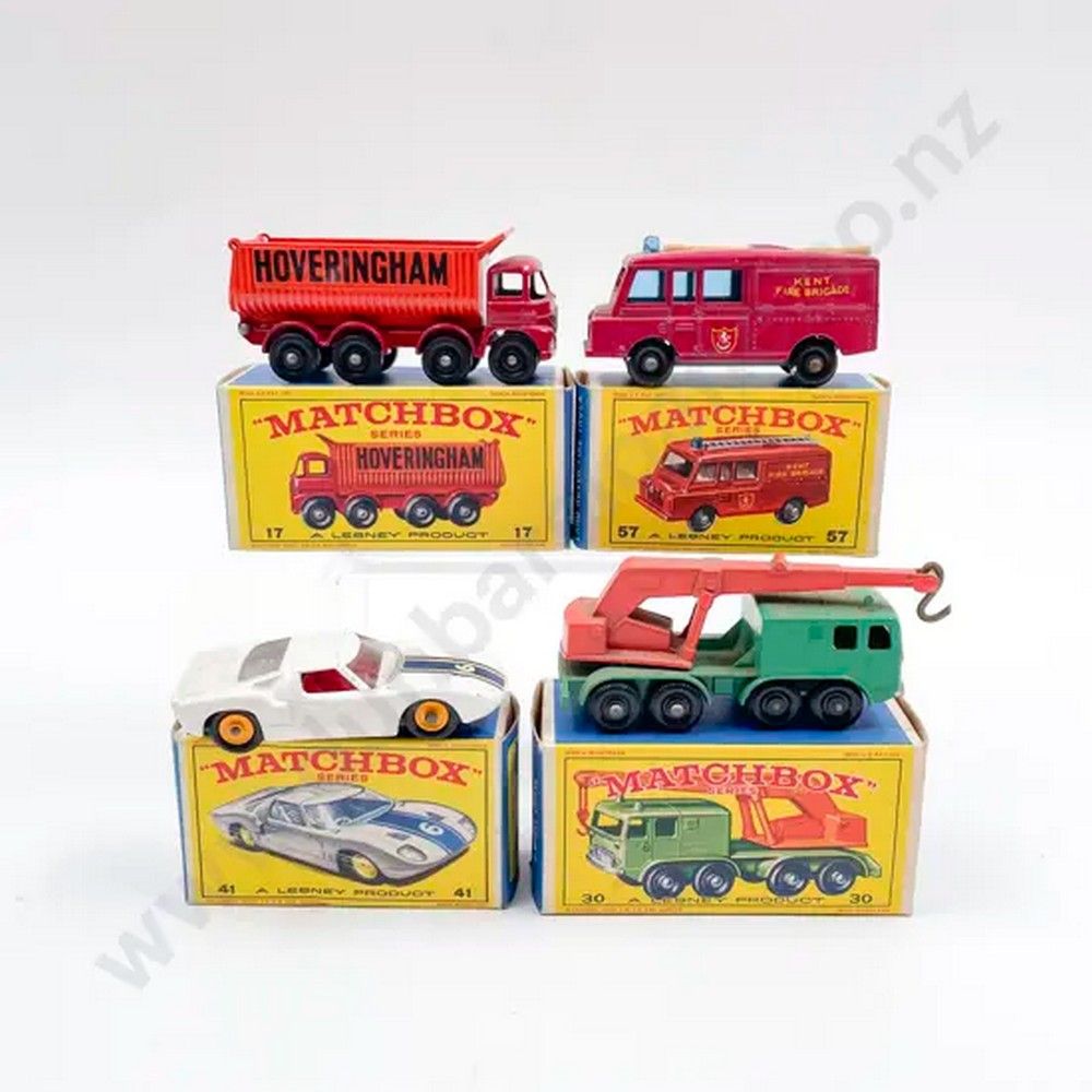 Matchbox Series boxed cars with slight flaws and surface dust - Branded - Matchbox - Toys & Models