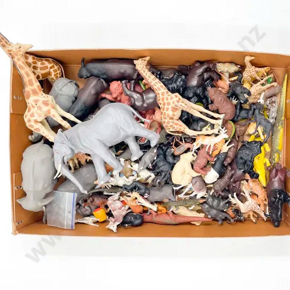 Plastic Zoo Animal Collection by Britains and Other Manufacturers ...