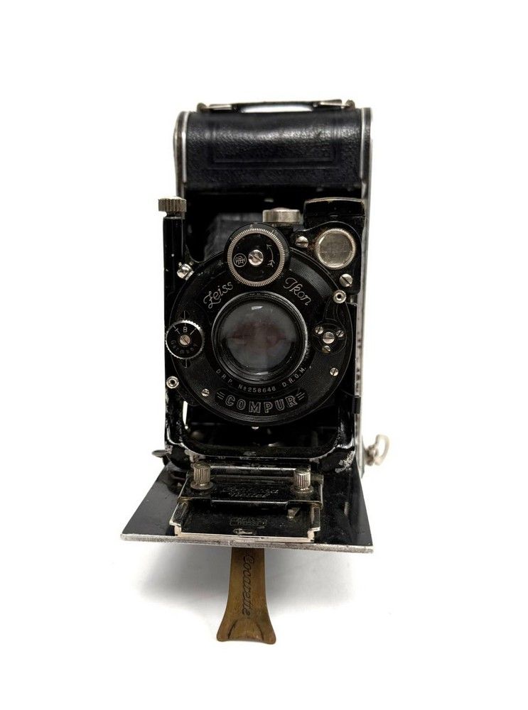 Antique Zeiss Ikon Contessa Nettel Folding Bellows Camera (c.1920 ...