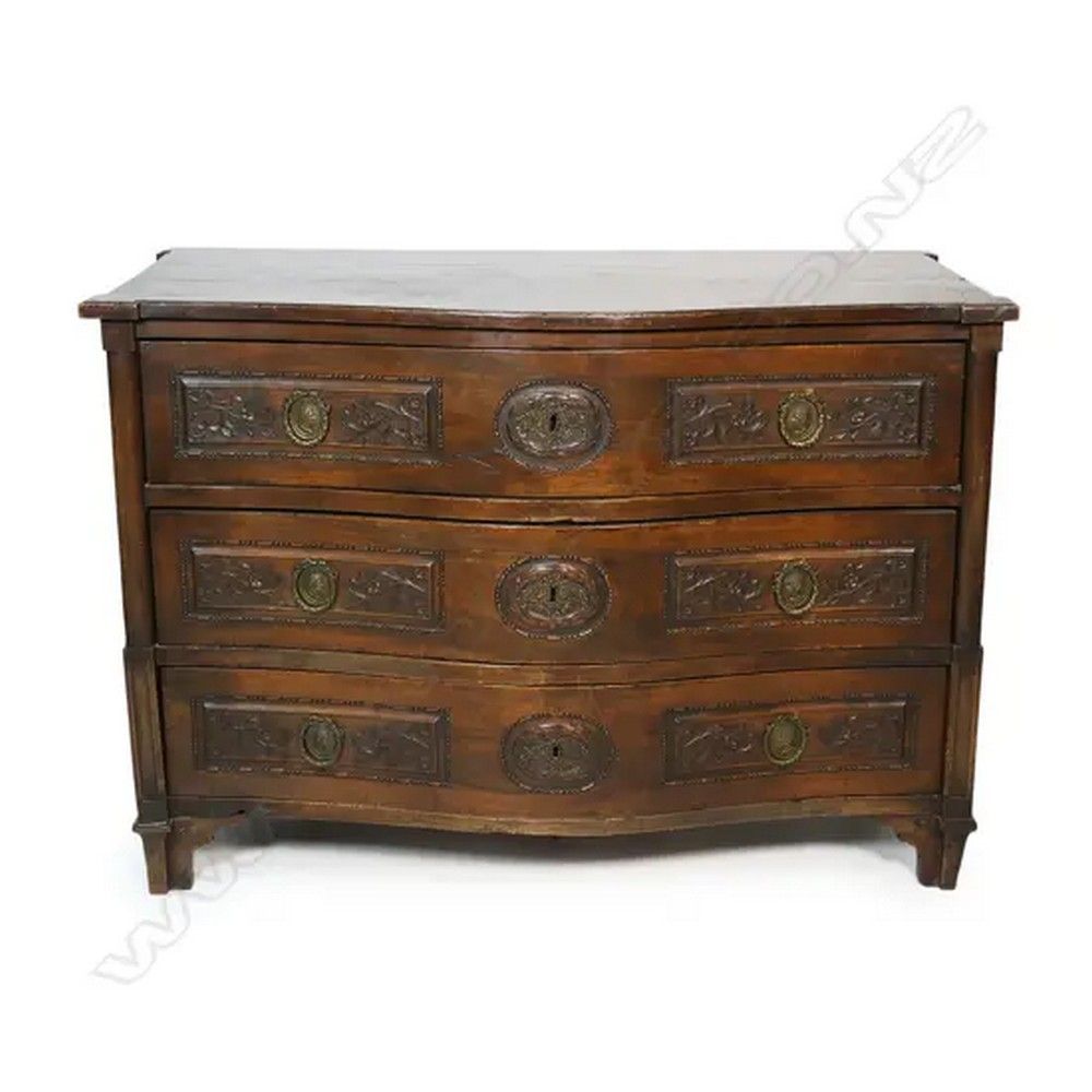 18th Century Italian Piedmontese Serpentine Commode with Carved Panels ...