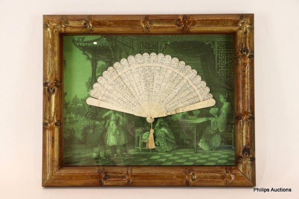 Chinese Ivory Fan in Gilt Frame, Early 20th Century Art - Ivory - Oriental