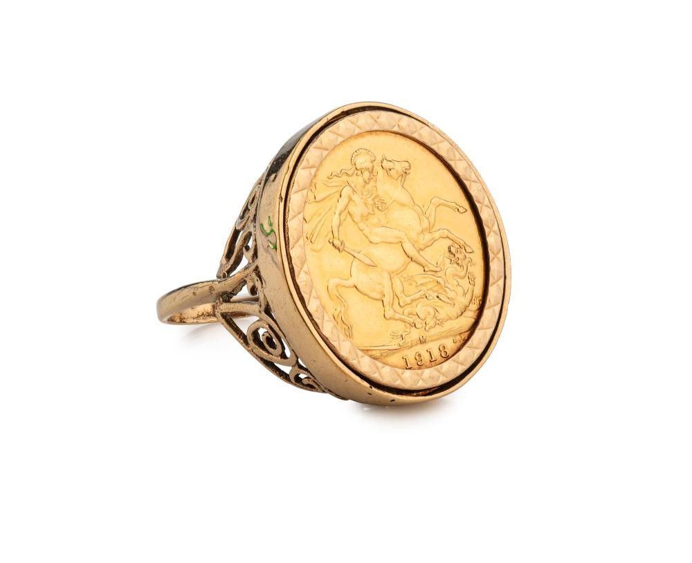 1918 Sovereign in 18ct Yellow Gold Men's Ring - Rings - Jewellery