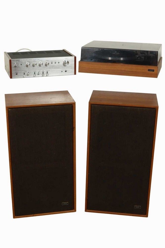 Hitachi 1970s Teak Hi-Fi System with Turntable and Speakers - Hi-Fi ...