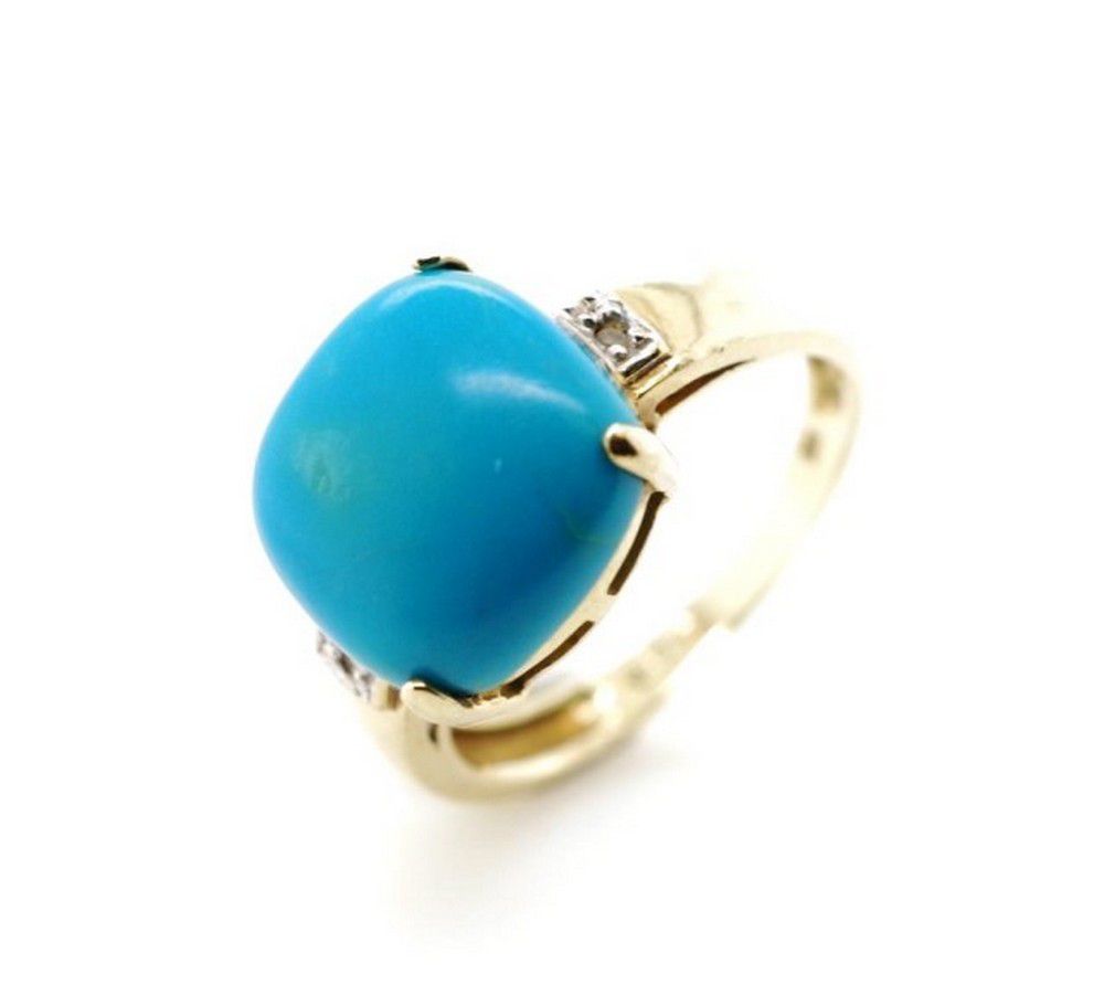 Turquoise and 10k Gold Ring with Claw Damage - Rings - Jewellery