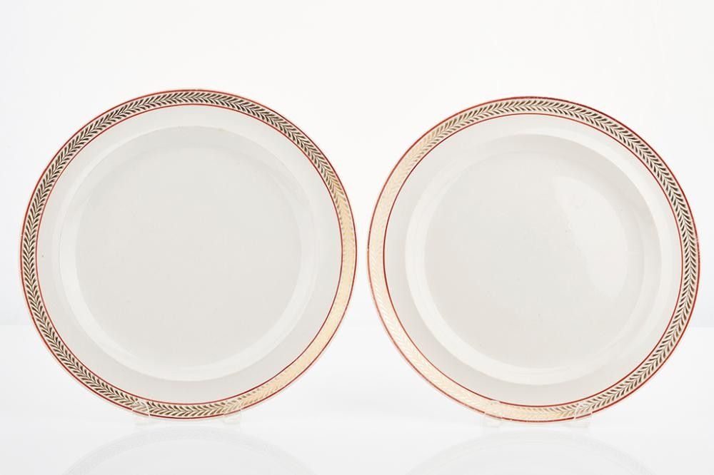 Wedgwood Creamware Plates with Gilt Feather Pattern, circa 1800 ...