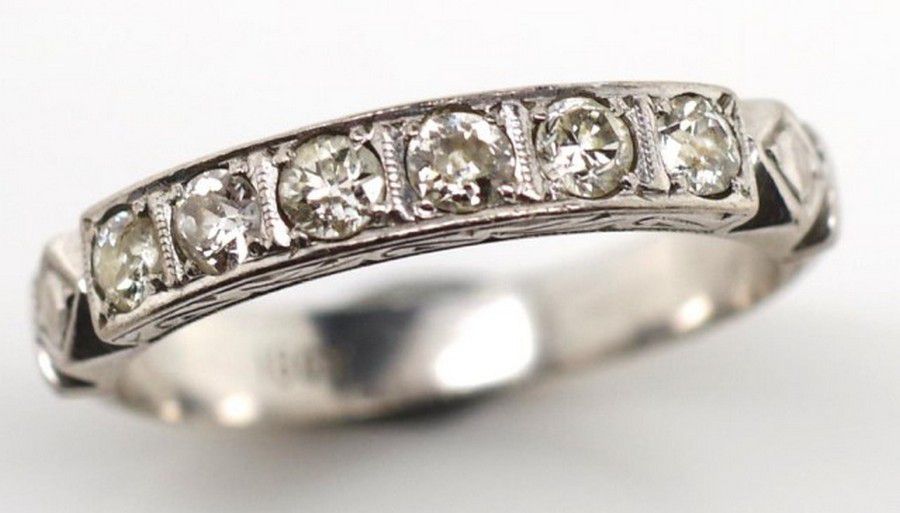 Vintage 6-Stone Diamond Ring, 18ct White Gold, Size M - Rings - Jewellery