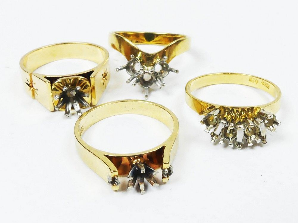 Set of Four 18ct Gold Ring Mounts, Total 16.8g - Rings - Jewellery