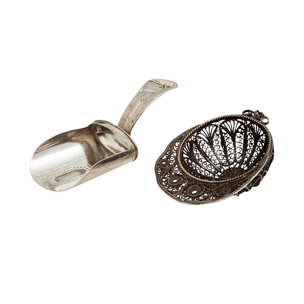 Silver tea caddy spoons: Birmingham 1806 & jockey cap filigree ...