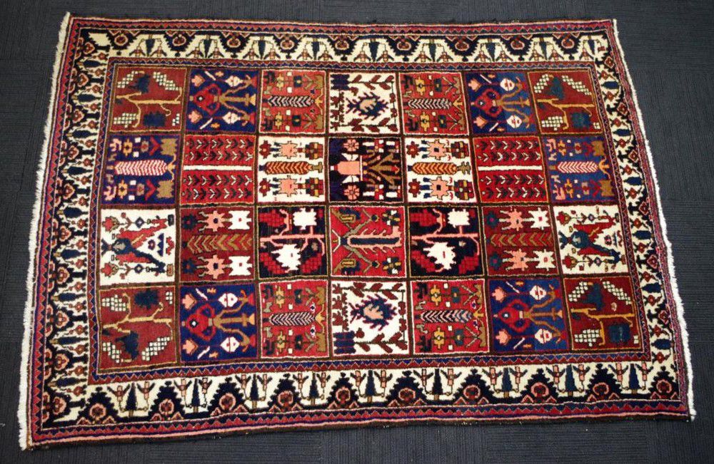 Red Middle Eastern Wool Rug, 206 cm x 143 cm - Rugs & Carpets ...