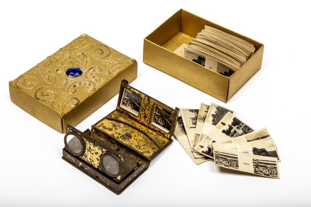 Roto Scope 3-D Miniatures Stereo Cigarette Cards & Viewer - Photographs ...