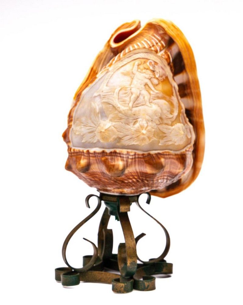 Art Nouveau carved shell lamp on bronze base, 20 cm - Cameo shell ...