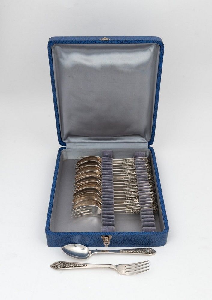Greek silver cake forks and spoons set in fitted box - Flatware/Cutlery ...