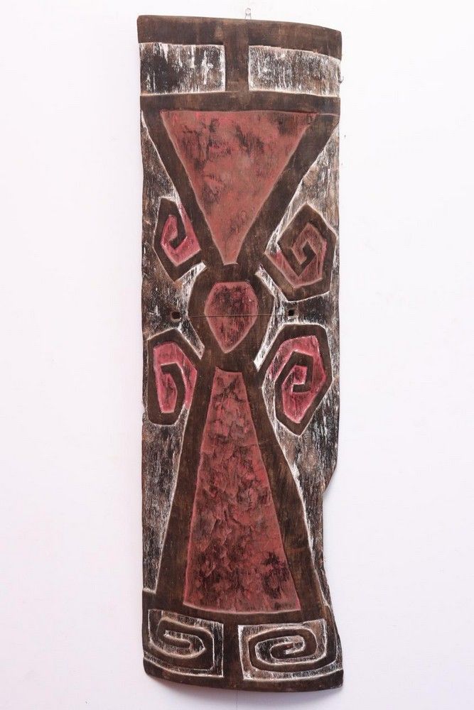 Sepik River War Shield with Geometric Design and Pigments - New Guinean ...