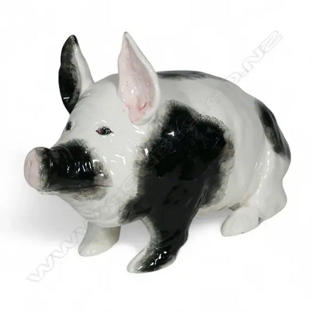 Large Wemyss Ware Pig with Black Patches, Early 20th Century - Wemyss ...