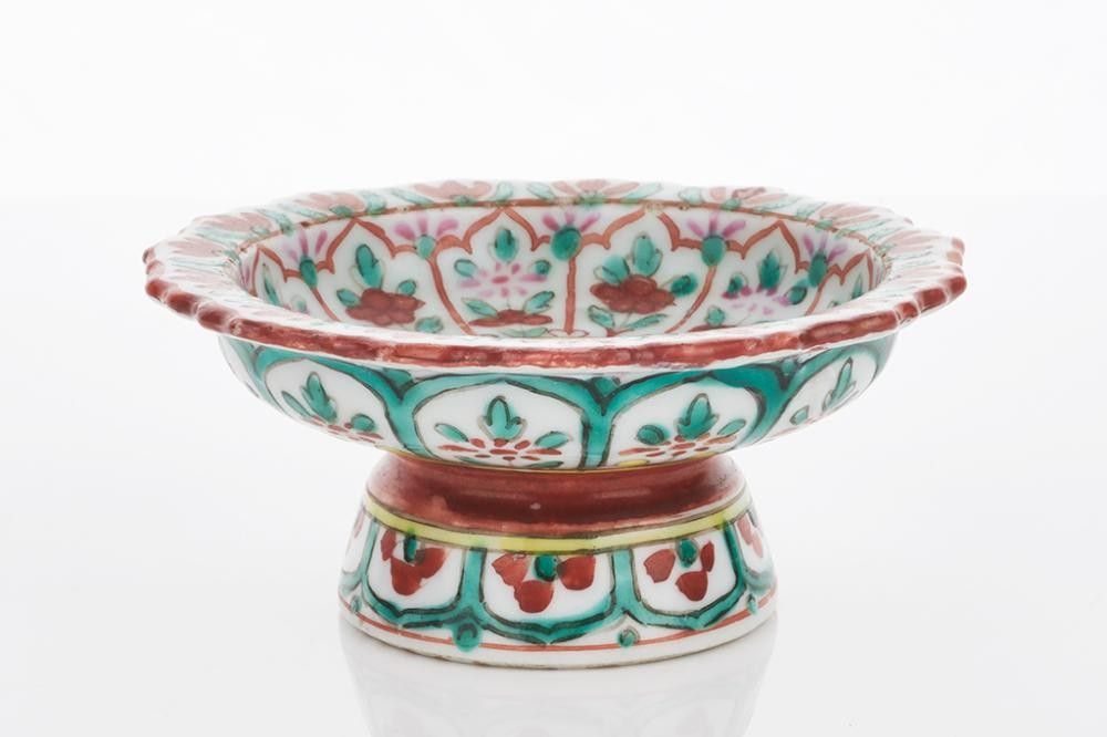 19th Century Chinese Overglaze Enamel Stem-Dish, 12 cm Diameter ...