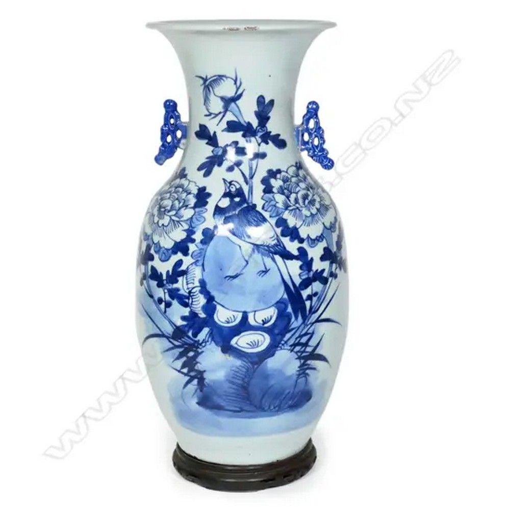 Blue and White Chinese Vase with Bird and Floral Decoration - Ceramics ...
