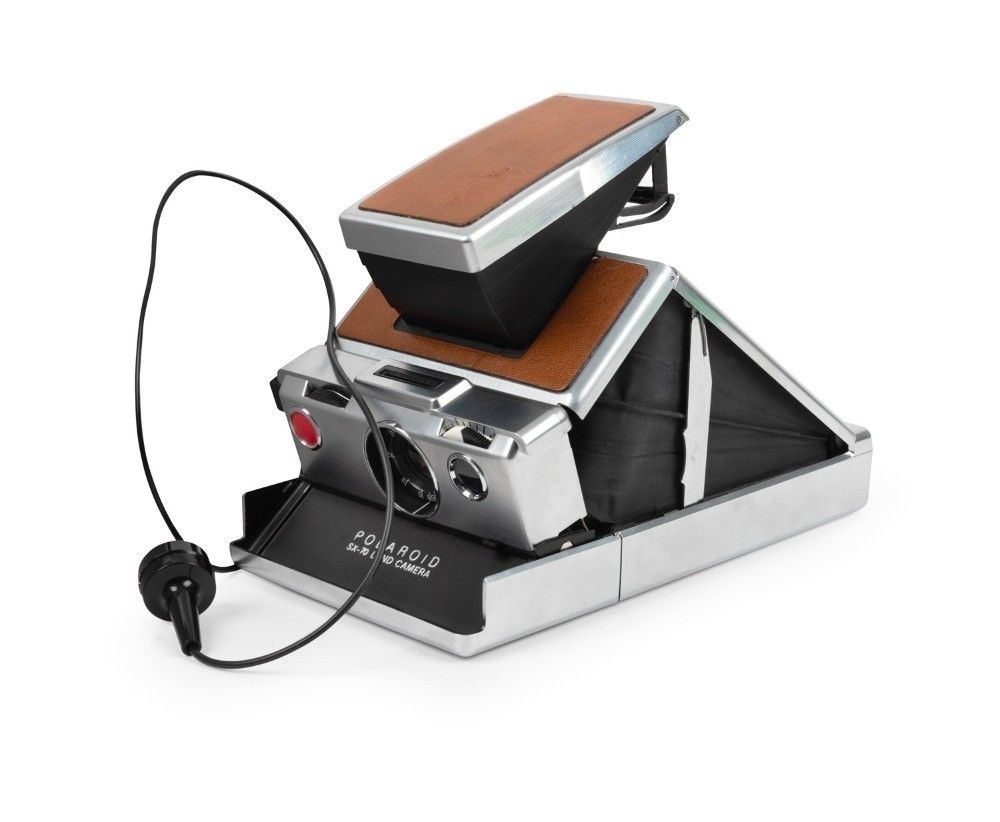 Polaroid SX-70 Land Camera: Instant Film Innovation (1972 ...