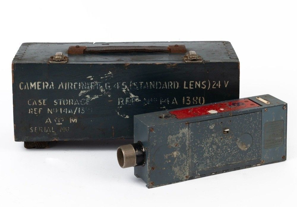 British Air Ministry Type G.45 Gun Camera in Timber Box - Photography ...