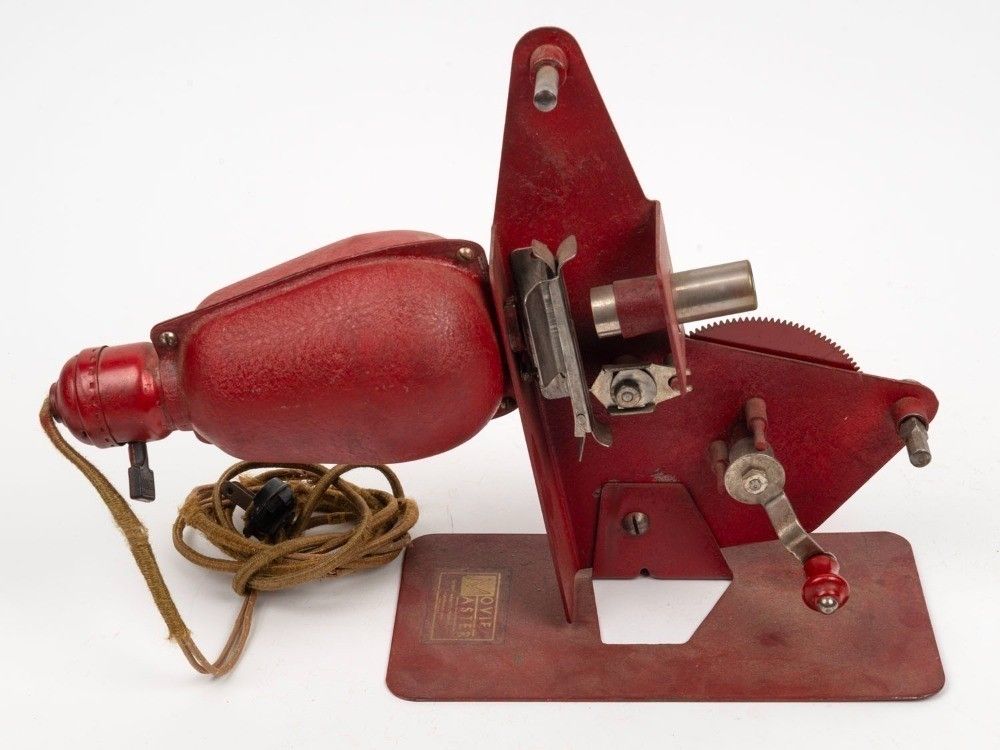 Vintage Hand-Cranked 8mm Movie Projector from the 1930s - Photography ...