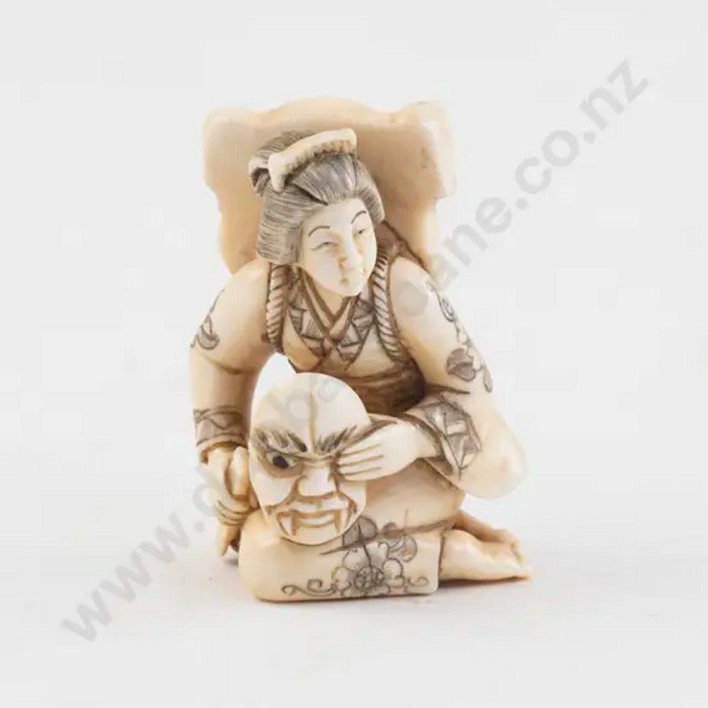 Kneeling Woman Painting Demon Masks: Ivory Netsuke - Netsuke - Oriental