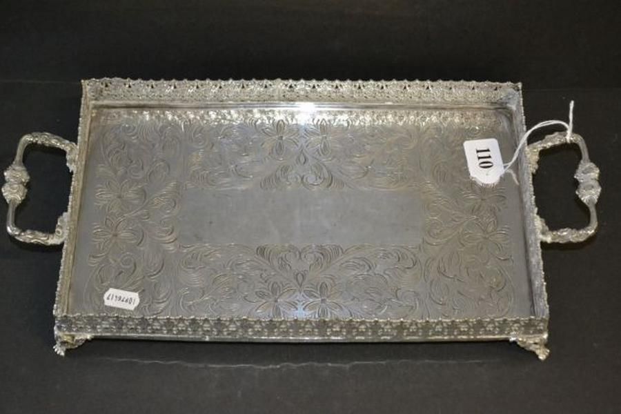 880g Sterling Silver Tray - Trays, Salvers, Waiters and Plates - Silver