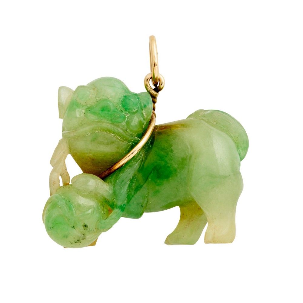 Chinese Guardian Lion Carved Jadeite Pendant, 14ct Gold, 1900 - Zother ...