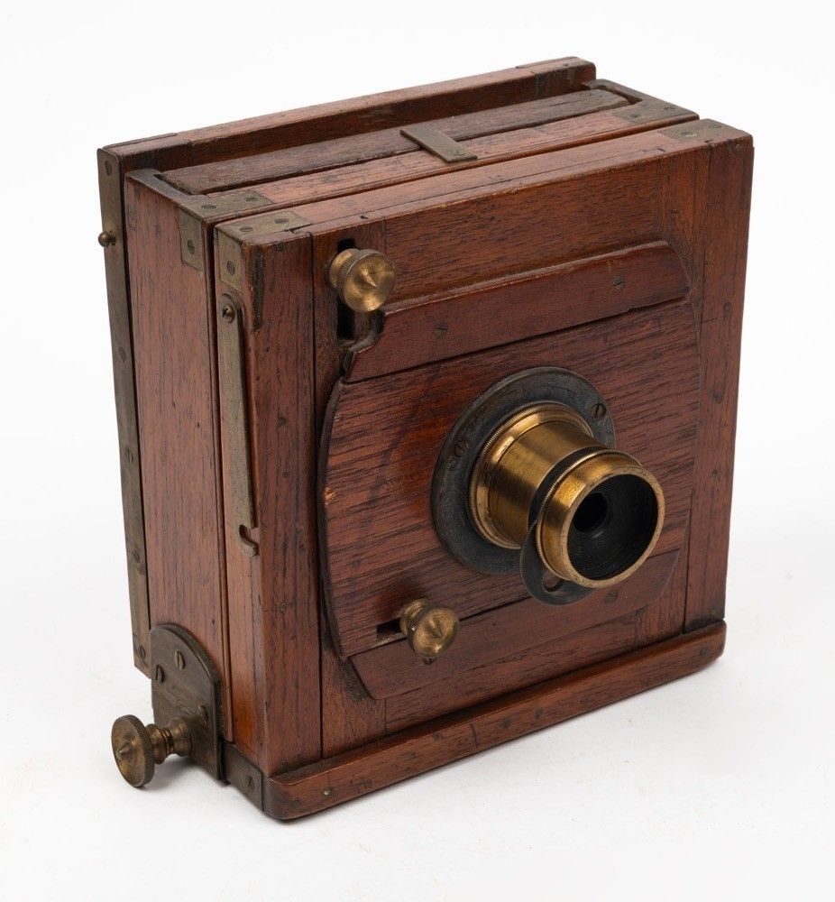 Vintage Brass Lens Plate Tailboard Camera with Four Aperture Settings ...
