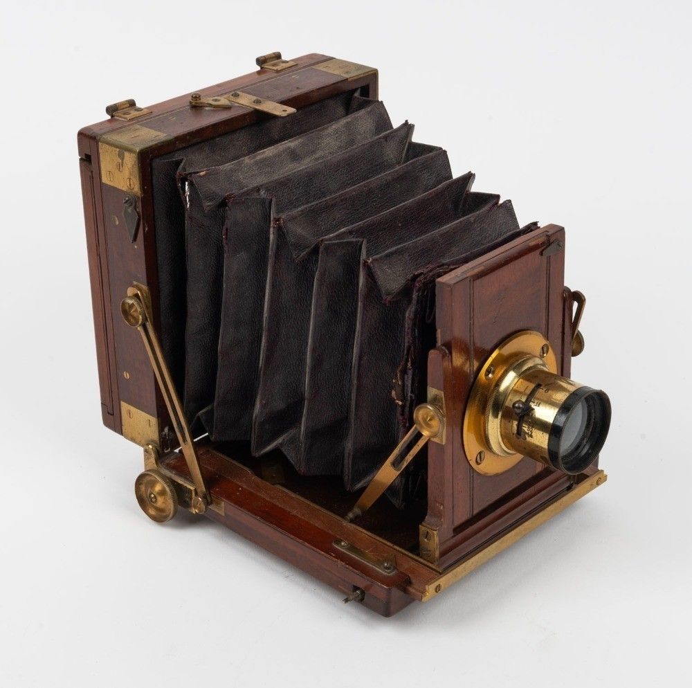 Vintage 4x5 Plate Field Camera with Brass Lens Aperture Settings ...