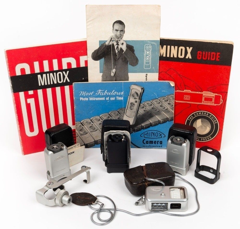 Minox Camera Accessories Bundle: Flash Cubes, Tripod Adapter, Meter ...