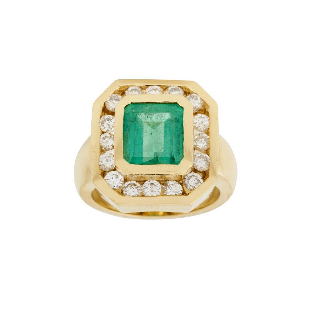 Emerald and Diamond Cluster Ring in 18ct Gold, Size K1/2 - Rings ...