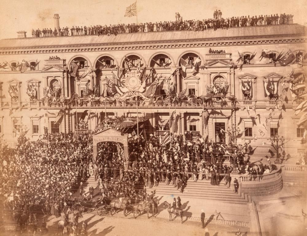 Enthusiastic Crowd at Federation Treasury Building, Melbourne ...