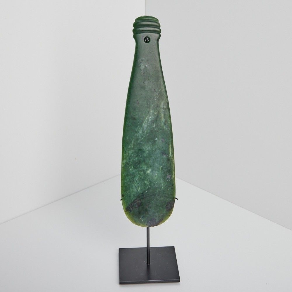 Contemporary Mere Pounamu: Maori Weapon of Strength and Spirituality ...