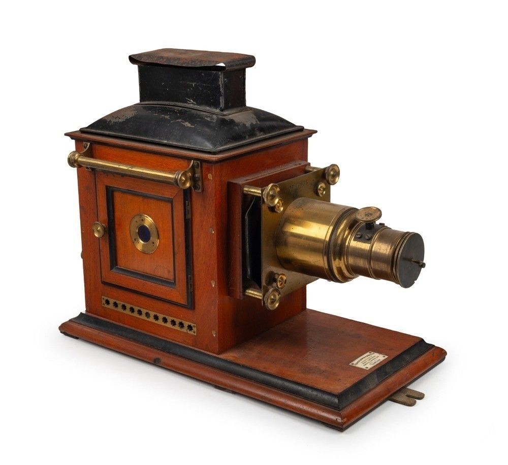 1880s 'Optimus' Magic Lantern with Mahogany Body and Brass Fittings ...