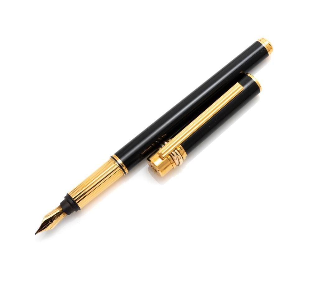 Cartier Trinity Black Lacquer Fountain Pen with 18ct Gold Nib - Writing ...